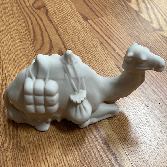 Accents | Unpainted Porcelain Camel | Poshmark